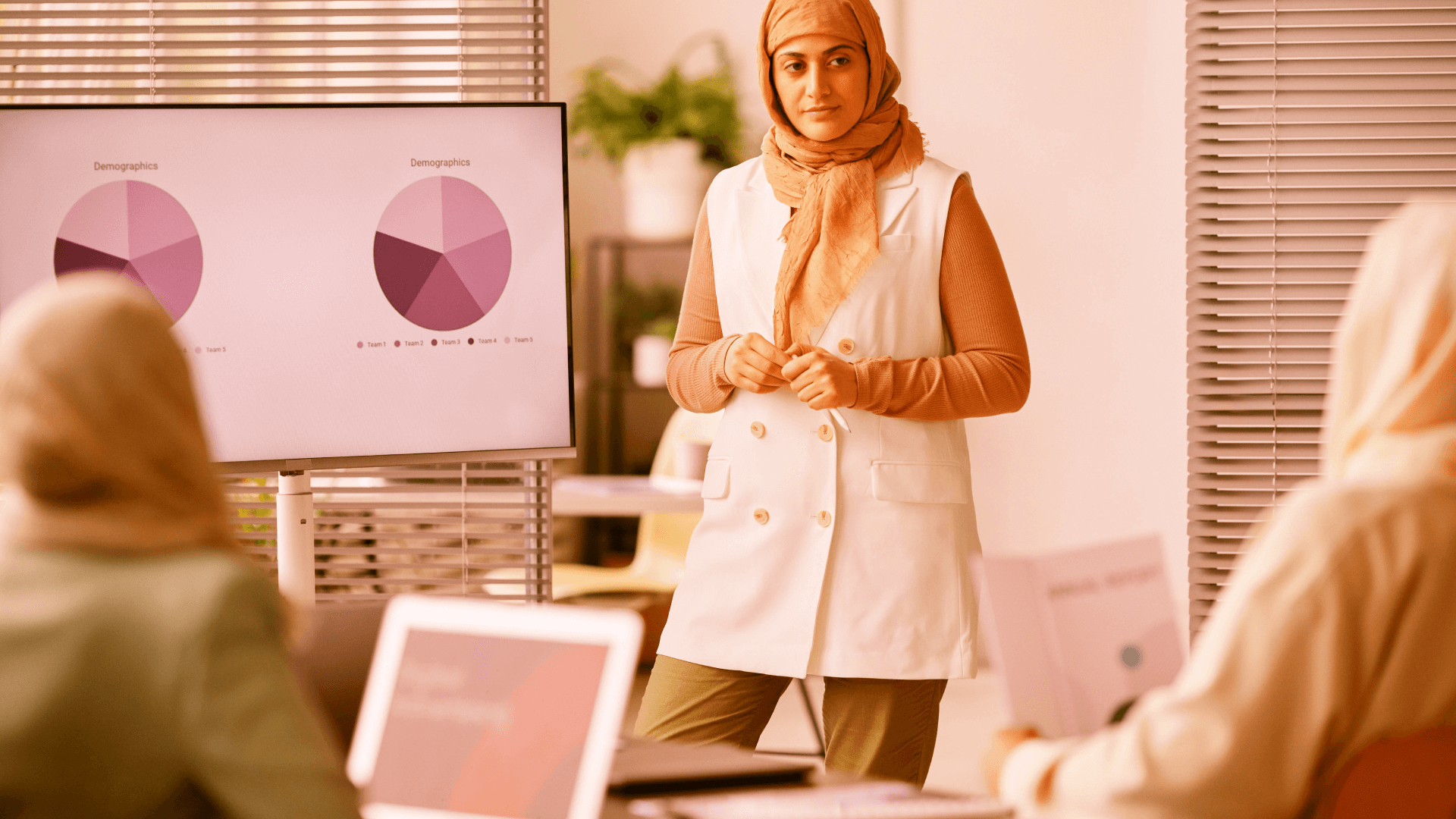 Transform Boring Presentations into Professional Masterpieces with Twodart